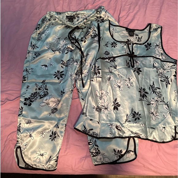 Robert Louis | Intimates & Sleepwear | Robert Louis Mint Green Floral ...